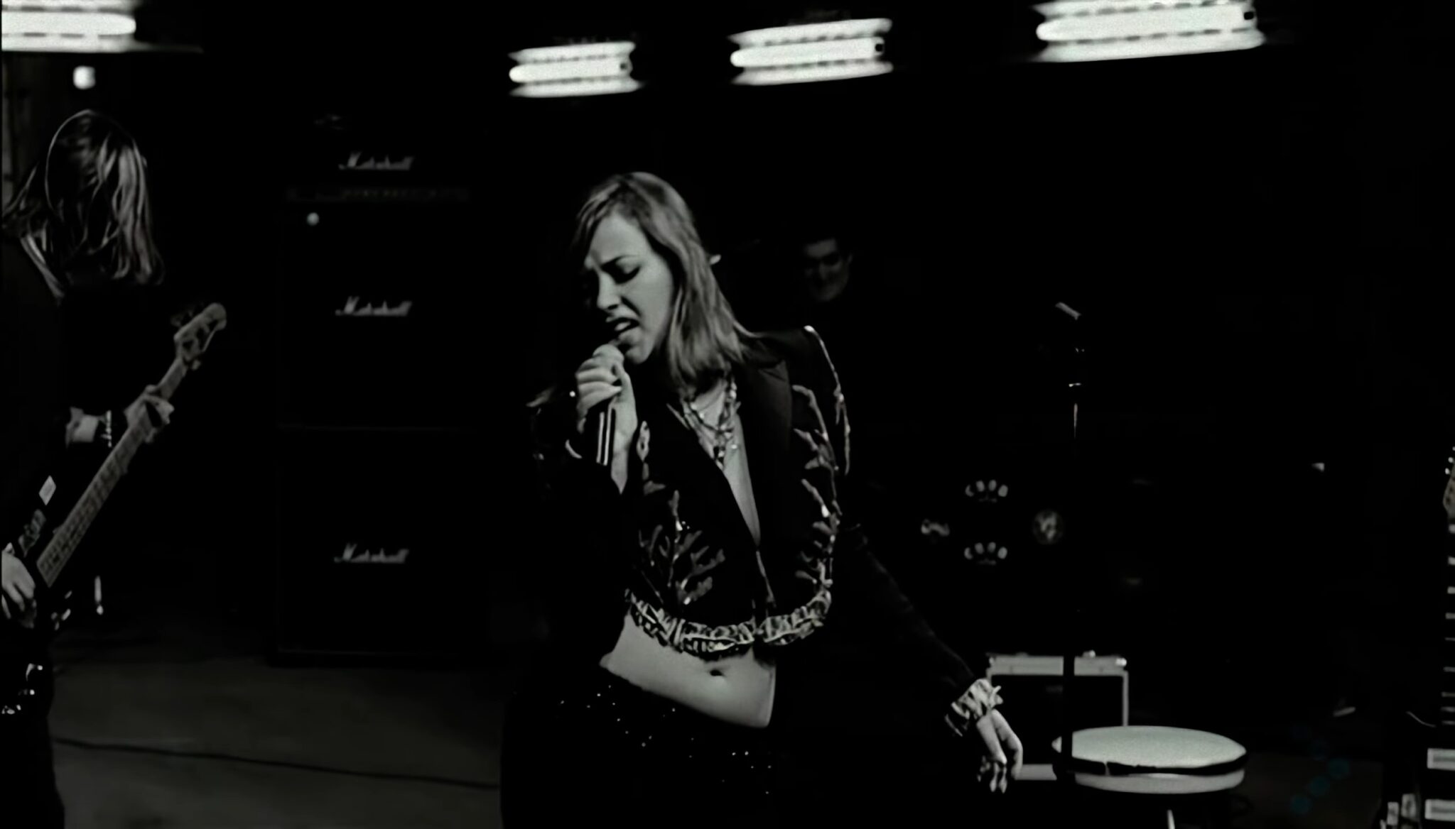 12 Most Famous Welsh Bands and Singers - 100 Welsh Heroes