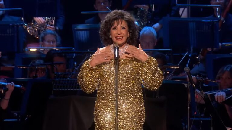 12 Most Famous Welsh Bands and Singers - 100 Welsh Heroes